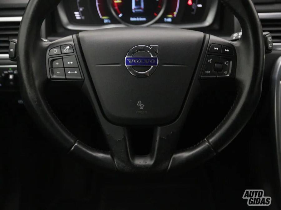 Pelēks Volvo V70 2015 Viļņa, ar dzinēja tilpumu 2.00 L un nobraukumu 217 tūkst. km par 7999 €, foto 19 vietnē AUTOMOTO.COM.LV