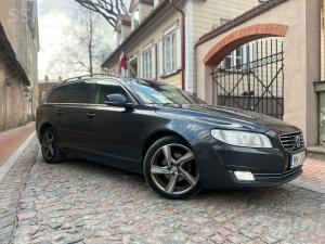 Pelēks Volvo V70 2015 Cēsis, ar dzinēja tilpumu 2.00 L un nobraukumu 444 tūkst. km par 4990 €, foto 3 vietnē AUTOMOTO.COM.LV