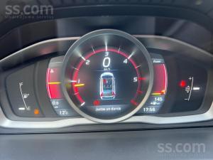Pelēks Volvo V70 2015 Cēsis, ar dzinēja tilpumu 2.00 L un nobraukumu 444 tūkst. km par 4990 €, foto 19 vietnē AUTOMOTO.COM.LV