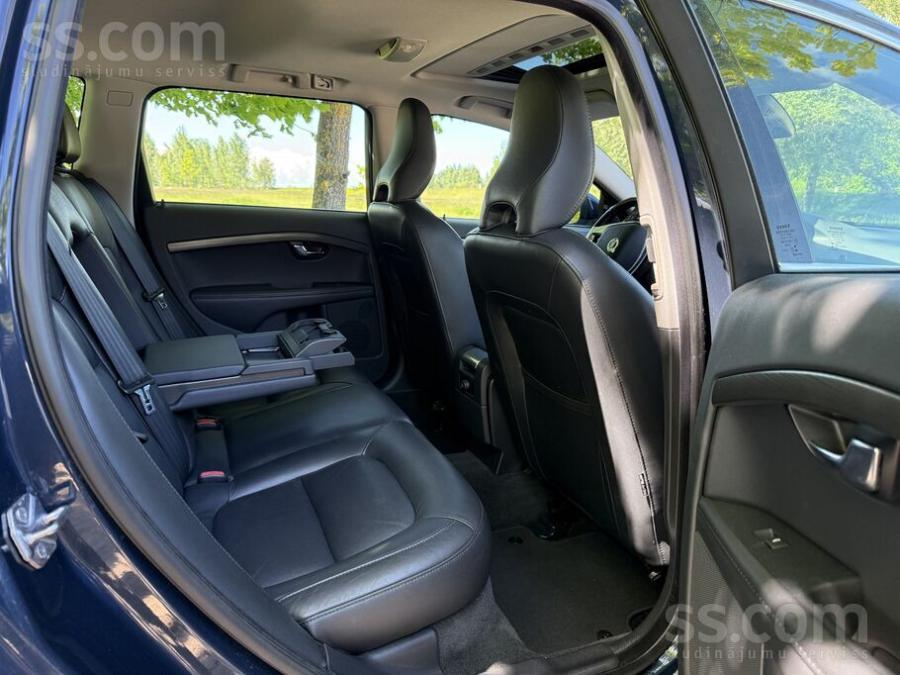 Pelēks Volvo V70 2015 Rīga, ar dzinēja tilpumu 2.00 L un nobraukumu 275 tūkst. km par 7750 €, foto 14 vietnē AUTOMOTO.COM.LV