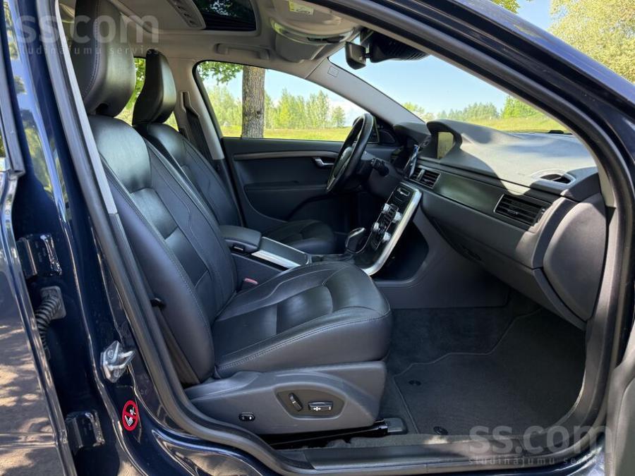 Pelēks Volvo V70 2015 Rīga, ar dzinēja tilpumu 2.00 L un nobraukumu 275 tūkst. km par 7750 €, foto 15 vietnē AUTOMOTO.COM.LV
