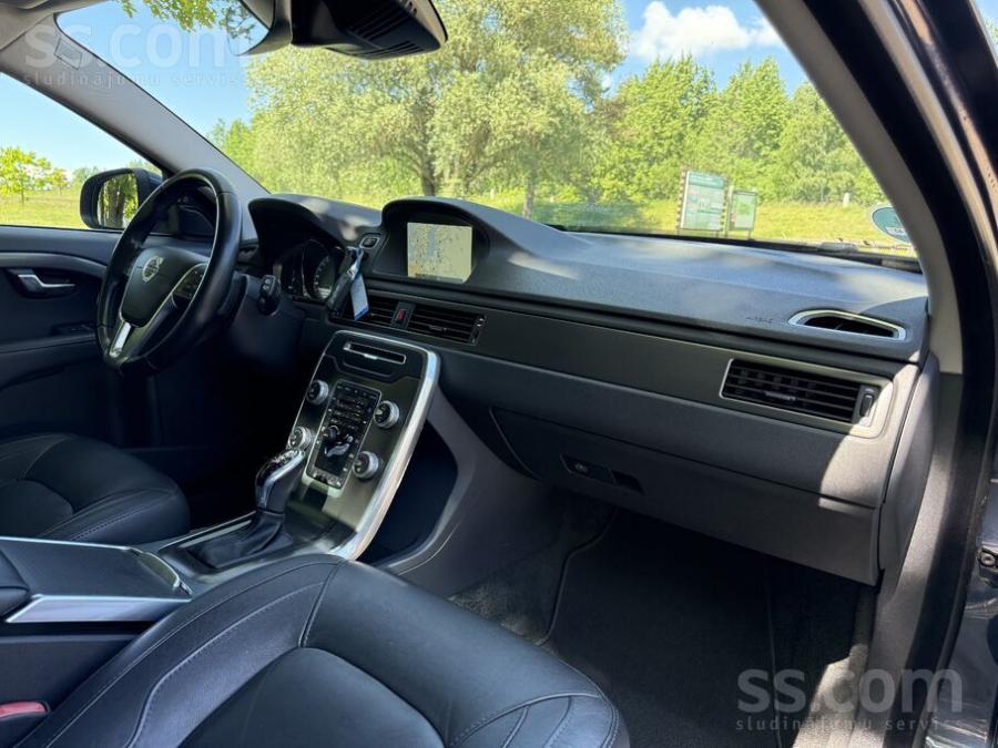 Pelēks Volvo V70 2015 Rīga, ar dzinēja tilpumu 2.00 L un nobraukumu 275 tūkst. km par 7750 €, foto 16 vietnē AUTOMOTO.COM.LV