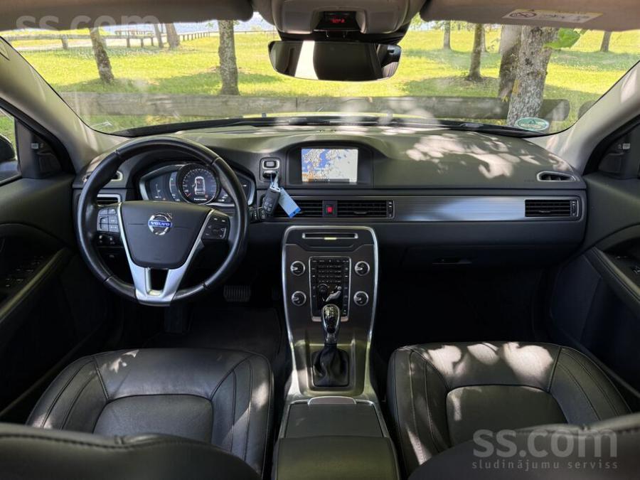 Pelēks Volvo V70 2015 Rīga, ar dzinēja tilpumu 2.00 L un nobraukumu 275 tūkst. km par 7750 €, foto 17 vietnē AUTOMOTO.COM.LV