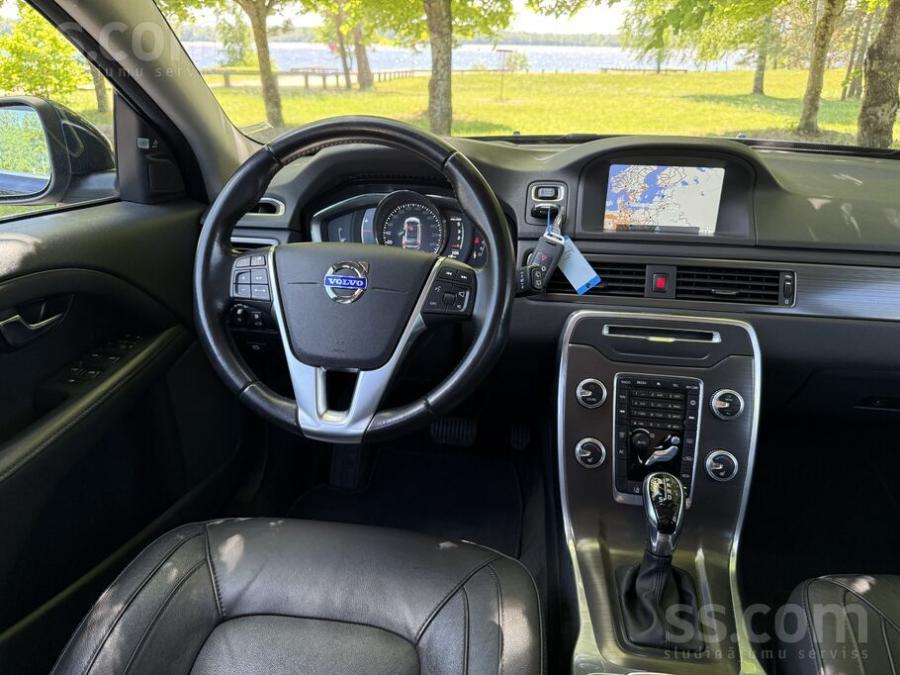 Pelēks Volvo V70 2015 Rīga, ar dzinēja tilpumu 2.00 L un nobraukumu 275 tūkst. km par 7750 €, foto 18 vietnē AUTOMOTO.COM.LV