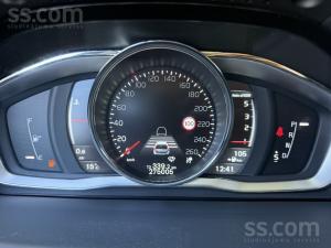 Pelēks Volvo V70 2015 Rīga, ar dzinēja tilpumu 2.00 L un nobraukumu 275 tūkst. km par 7750 €, foto 21 vietnē AUTOMOTO.COM.LV
