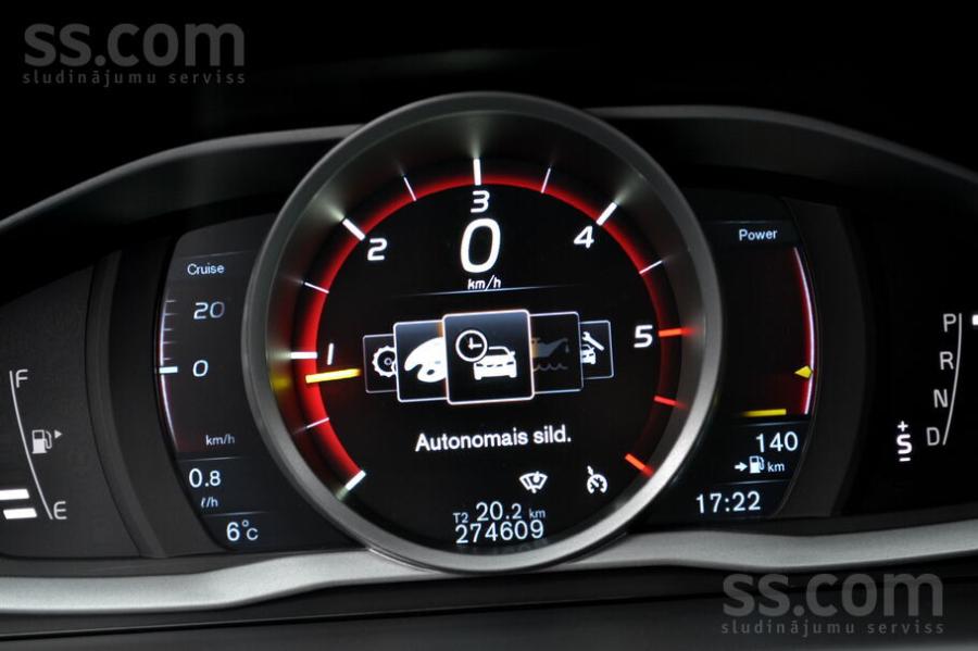 Grey Volvo V70 2015 in Tukums, with an engine capacity of 2.00 L and mileage of 275 thousand km for 8690 €, photo 17 on AUTOMOTO.COM.LV