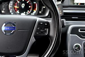 Grey Volvo V70 2015 in Tukums, with an engine capacity of 2.00 L and mileage of 275 thousand km for 8690 €, photo 20 on AUTOMOTO.COM.LV