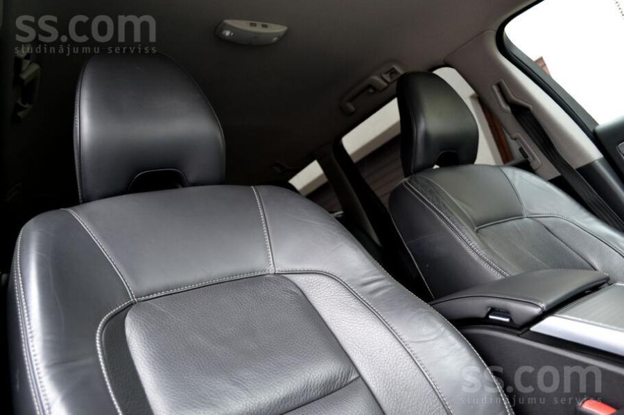 Grey Volvo V70 2015 in Tukums, with an engine capacity of 2.00 L and mileage of 275 thousand km for 8690 €, photo 26 on AUTOMOTO.COM.LV