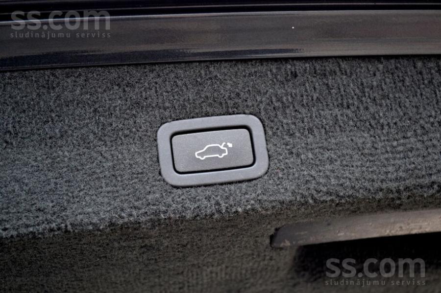 Grey Volvo V70 2015 in Tukums, with an engine capacity of 2.00 L and mileage of 275 thousand km for 8690 €, photo 29 on AUTOMOTO.COM.LV