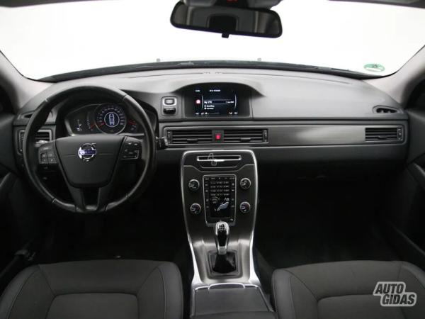 Grey Volvo V70 2015 in Vilnius, with an engine capacity of 2.00 L and mileage of 230 thousand km for 7299 €, photo 2 on AUTOMOTO.COM.LV