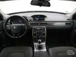 Grey Volvo V70 2015 in Vilnius, with an engine capacity of 2.00 L and mileage of 230 thousand km for 7299 €, photo 3 on AUTOMOTO.COM.LV