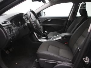 Grey Volvo V70 2015 in Vilnius, with an engine capacity of 2.00 L and mileage of 230 thousand km for 7299 €, photo 5 on AUTOMOTO.COM.LV