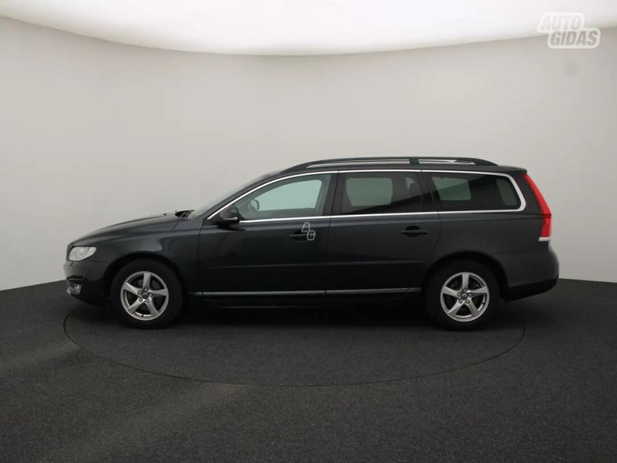 Grey Volvo V70 2015 in Vilnius, with an engine capacity of 2.00 L and mileage of 230 thousand km for 7299 €, photo 7 on AUTOMOTO.COM.LV