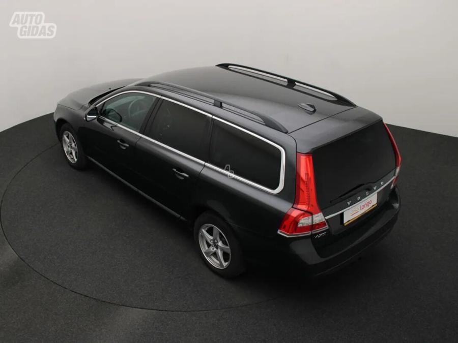Grey Volvo V70 2015 in Vilnius, with an engine capacity of 2.00 L and mileage of 230 thousand km for 7299 €, photo 13 on AUTOMOTO.COM.LV