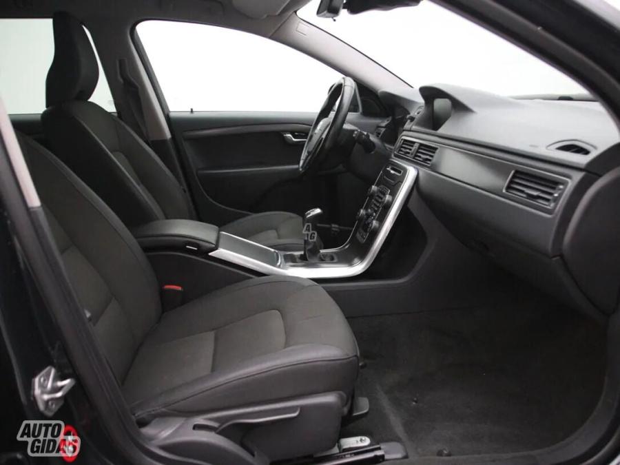 Grey Volvo V70 2015 in Vilnius, with an engine capacity of 2.00 L and mileage of 230 thousand km for 7299 €, photo 15 on AUTOMOTO.COM.LV