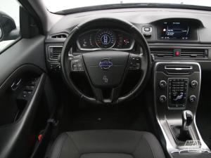 Grey Volvo V70 2015 in Vilnius, with an engine capacity of 2.00 L and mileage of 230 thousand km for 7299 €, photo 18 on AUTOMOTO.COM.LV