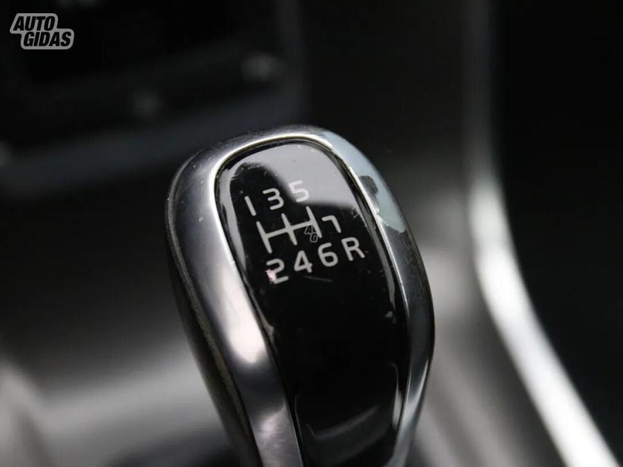 Grey Volvo V70 2015 in Vilnius, with an engine capacity of 2.00 L and mileage of 230 thousand km for 7299 €, photo 30 on AUTOMOTO.COM.LV