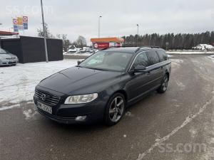 Pelēks Volvo V70 2015 Cēsis, ar dzinēja tilpumu 2.00 L un nobraukumu 439 tūkst. km par 6990 €, foto 7 vietnē AUTOMOTO.COM.LV