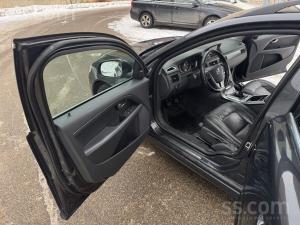 Pelēks Volvo V70 2015 Cēsis, ar dzinēja tilpumu 2.00 L un nobraukumu 439 tūkst. km par 6990 €, foto 19 vietnē AUTOMOTO.COM.LV