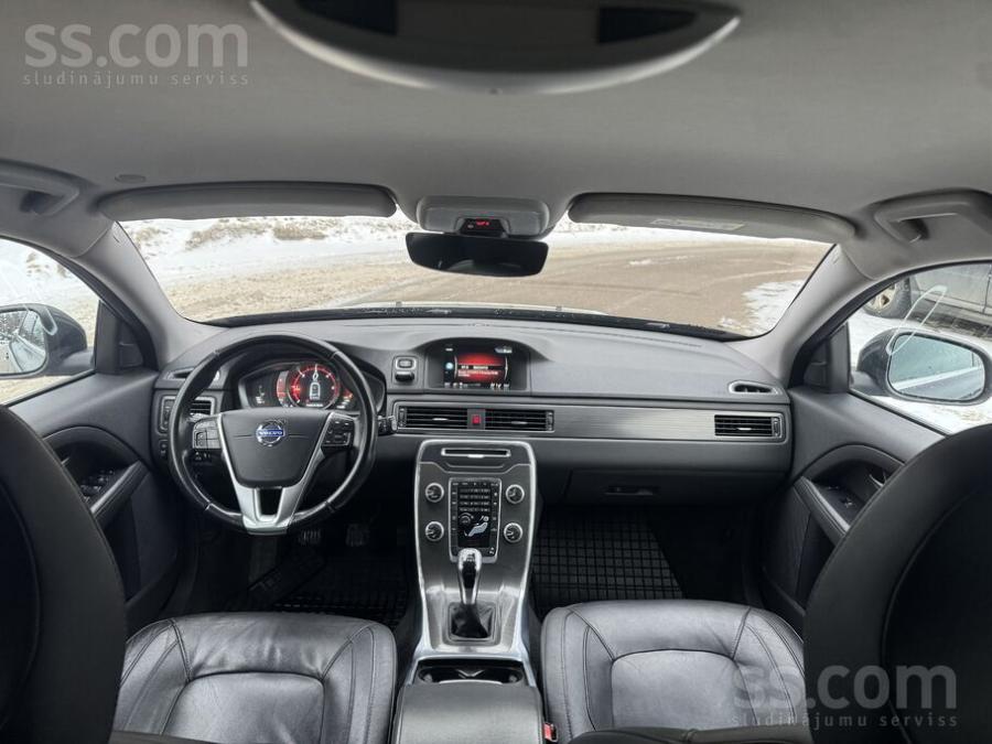 Pelēks Volvo V70 2015 Cēsis, ar dzinēja tilpumu 2.00 L un nobraukumu 439 tūkst. km par 6990 €, foto 22 vietnē AUTOMOTO.COM.LV
