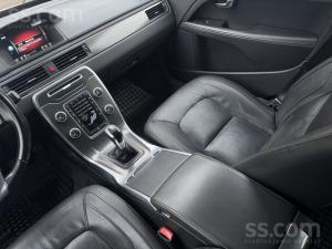 Pelēks Volvo V70 2015 Cēsis, ar dzinēja tilpumu 2.00 L un nobraukumu 439 tūkst. km par 6990 €, foto 25 vietnē AUTOMOTO.COM.LV