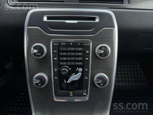 Pelēks Volvo V70 2015 Cēsis, ar dzinēja tilpumu 2.00 L un nobraukumu 439 tūkst. km par 6990 €, foto 27 vietnē AUTOMOTO.COM.LV