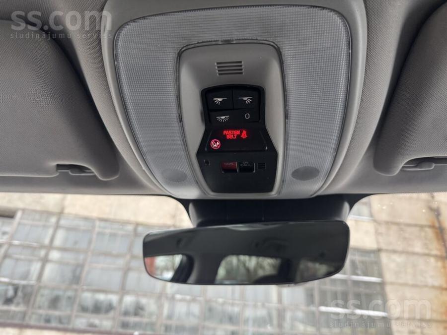 Pelēks Volvo V70 2015 Cēsis, ar dzinēja tilpumu 2.00 L un nobraukumu 439 tūkst. km par 6990 €, foto 30 vietnē AUTOMOTO.COM.LV