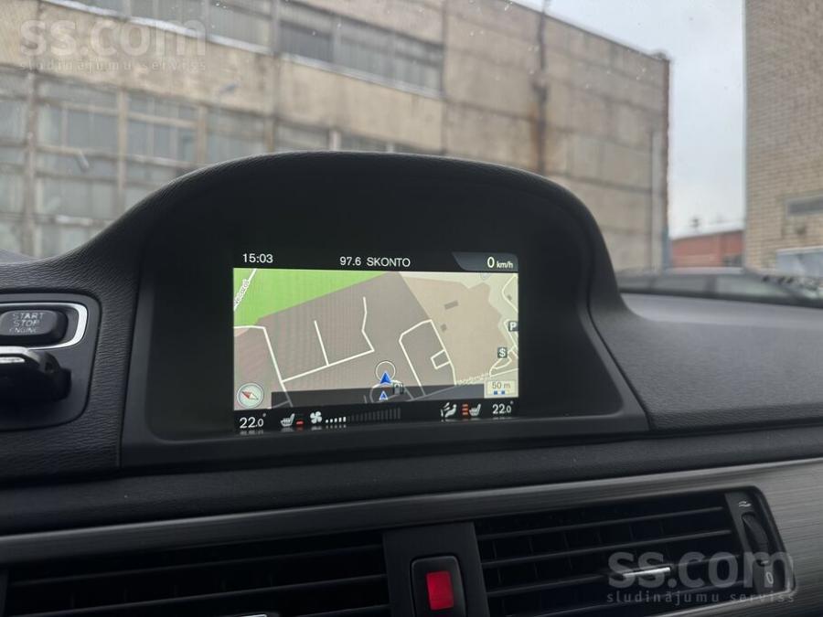 Pelēks Volvo V70 2015 Cēsis, ar dzinēja tilpumu 2.00 L un nobraukumu 439 tūkst. km par 6990 €, foto 36 vietnē AUTOMOTO.COM.LV