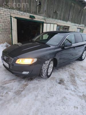 Grey Volvo V70 2015 in Daugavpils, with an engine capacity of 1.60 L and mileage of 335 thousand km for 7500 €, photo  on AUTOMOTO.COM.LV