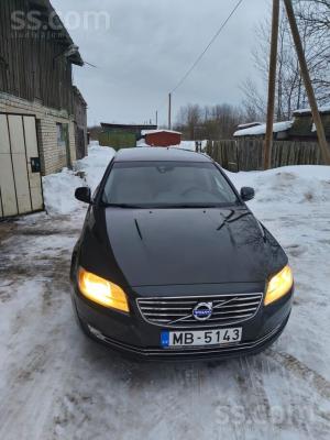 Pelēks Volvo V70 2015 Daugavpils, ar dzinēja tilpumu 1.60 L un nobraukumu 335 tūkst. km par 7500 €, foto 3 vietnē AUTOMOTO.COM.LV