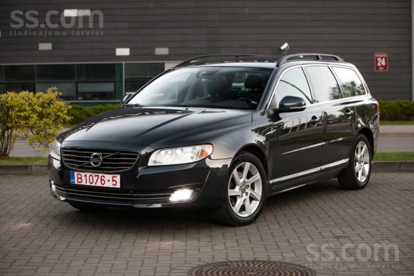 Grey Volvo V70 2015 in Jelgava, with an engine capacity of 2.00 L and mileage of 0 thousand km for 7890 €, photo 1 on AUTOMOTO.COM.LV