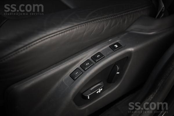 Grey Volvo V70 2015 in Jelgava, with an engine capacity of 2.00 L and mileage of 0 thousand km for 7890 €, photo 9 on AUTOMOTO.COM.LV
