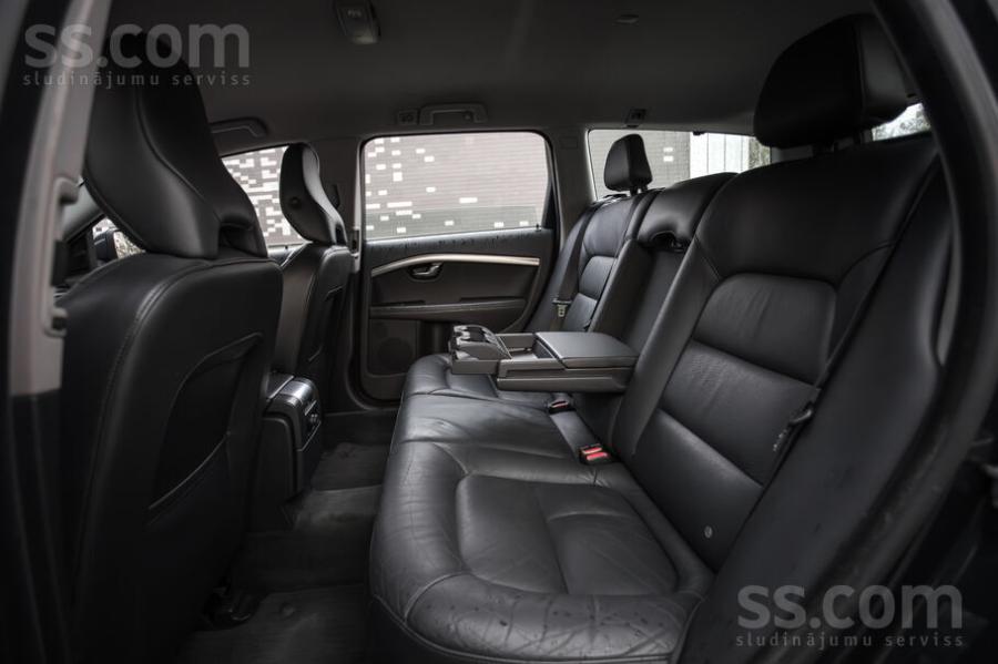 Pelēks Volvo V70 2015 Jelgava, ar dzinēja tilpumu 2.00 L un nobraukumu 0 tūkst. km par 7890 €, foto 12 vietnē AUTOMOTO.COM.LV