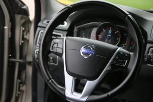 Grey Volvo V70 2015 in Riga, with an engine capacity of 2.00 L and mileage of 289 thousand km for 8190 €, photo 13 on AUTOMOTO.COM.LV