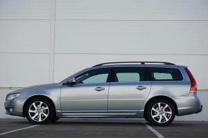 Pelēks Volvo V70 2015 Rīga, ar dzinēja tilpumu 2.00 L un nobraukumu 247 tūkst. km par 7200 €, foto 5 vietnē AUTOMOTO.COM.LV