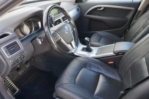 Pelēks Volvo V70 2015 Rīga, ar dzinēja tilpumu 2.00 L un nobraukumu 247 tūkst. km par 7200 €, foto 17 vietnē AUTOMOTO.COM.LV