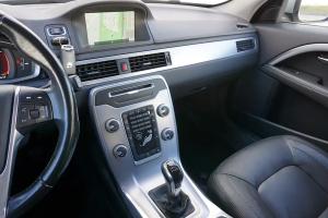 Pelēks Volvo V70 2015 Rīga, ar dzinēja tilpumu 2.00 L un nobraukumu 247 tūkst. km par 7200 €, foto 23 vietnē AUTOMOTO.COM.LV