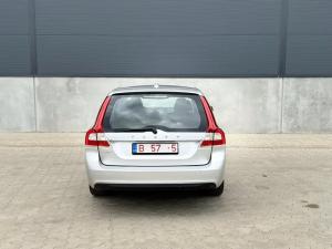Grey Volvo V70 2015 in Riga, with an engine capacity of 2.00 L and mileage of 237 thousand km for 6690 €, photo 7 on AUTOMOTO.COM.LV