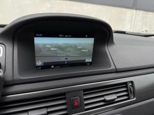 Pelēks Volvo V70 2015 Rīga, ar dzinēja tilpumu 2.00 L un nobraukumu 237 tūkst. km par 6690 €, foto 16 vietnē AUTOMOTO.COM.LV
