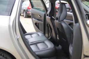 Grey Volvo V70 2015 in Riga, with an engine capacity of 2.00 L and mileage of 275 thousand km for 7990 €, photo 16 on AUTOMOTO.COM.LV