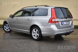 Grey Volvo V70 2015 in Talsi, with an engine capacity of 2.00 L and mileage of 245 thousand km for 5400 €, photo 3 on AUTOMOTO.COM.LV