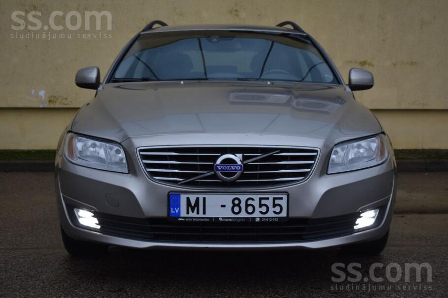 Grey Volvo V70 2015 in Talsi, with an engine capacity of 2.00 L and mileage of 245 thousand km for 5400 €, photo 4 on AUTOMOTO.COM.LV