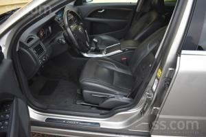 Grey Volvo V70 2015 in Talsi, with an engine capacity of 2.00 L and mileage of 245 thousand km for 5400 €, photo 7 on AUTOMOTO.COM.LV