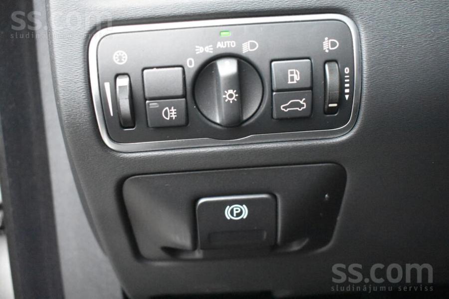 Grey Volvo V70 2015 in Talsi, with an engine capacity of 2.00 L and mileage of 245 thousand km for 5400 €, photo 12 on AUTOMOTO.COM.LV