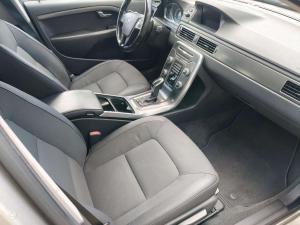 Grey Volvo V70 2015 in Ukmerge, with an engine capacity of 1.98 L and mileage of 289 thousand km for 4800 €, photo 10 on AUTOMOTO.COM.LV