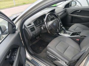 Grey Volvo V70 2015 in Ukmerge, with an engine capacity of 1.98 L and mileage of 289 thousand km for 4800 €, photo 11 on AUTOMOTO.COM.LV