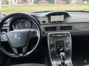 Grey Volvo V70 2015 in Ukmerge, with an engine capacity of 1.98 L and mileage of 289 thousand km for 4800 €, photo 12 on AUTOMOTO.COM.LV