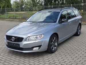 Pelēks Volvo V70 2015 Marijampole, ar dzinēja tilpumu 1.97 L un nobraukumu 290 tūkst. km par 5400 €, foto  vietnē AUTOMOTO.COM.LV