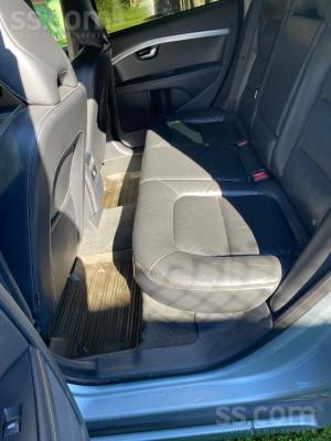 Grey Volvo V70 2015 in Daugavpils, with an engine capacity of 2.00 L and mileage of 317 thousand km for 5200 €, photo 16 on AUTOMOTO.COM.LV
