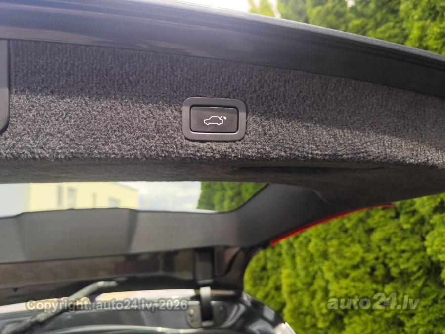 Grey Volvo V70 2015 in Paide, with an engine capacity of 2.00 L and mileage of 293 thousand km for 7990 €, photo 15 on AUTOMOTO.COM.LV